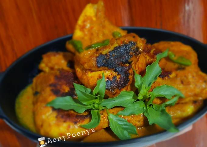 Resep Ayam Lodho (Ayam Bakar kuah) khas jawa timur oleh Aeny Poenya ...