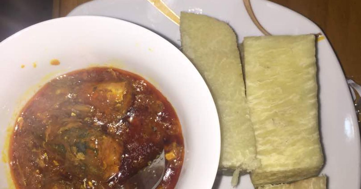 Red Oil Sauce & Boiled Yam Recipe by Amaka Udekwe - Cookpad