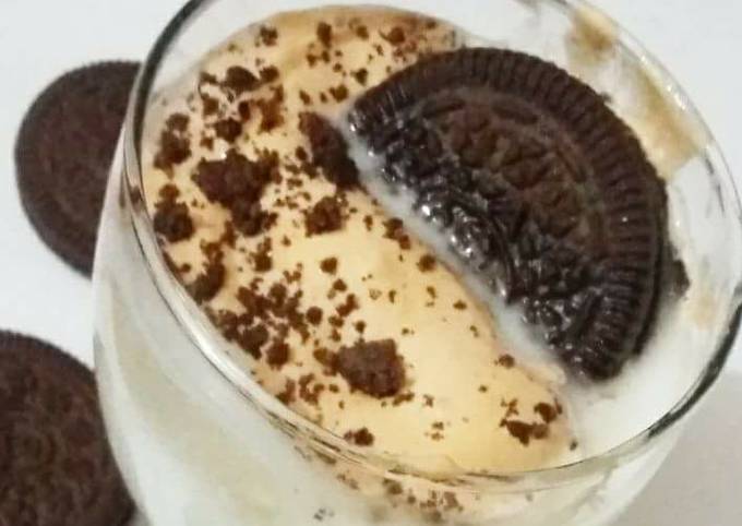 Oreo faluda Shake Recipe by Sarika Narang - Cookpad