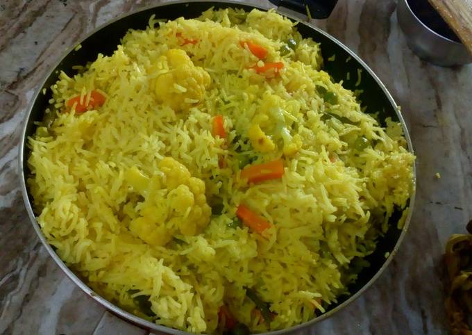 Subzi Pulao Recipe by Sumita Sarkhel - Cookpad