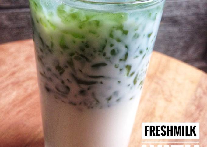 Resep Freshmilk with Cincau oleh Maharani Dita - Cookpad