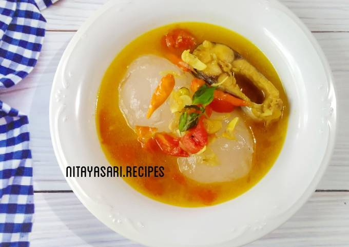 Resep Papeda Kuah Kuning Ikan Patin oleh 🔪Nitayasari.Recipes🥦 - Cookpad