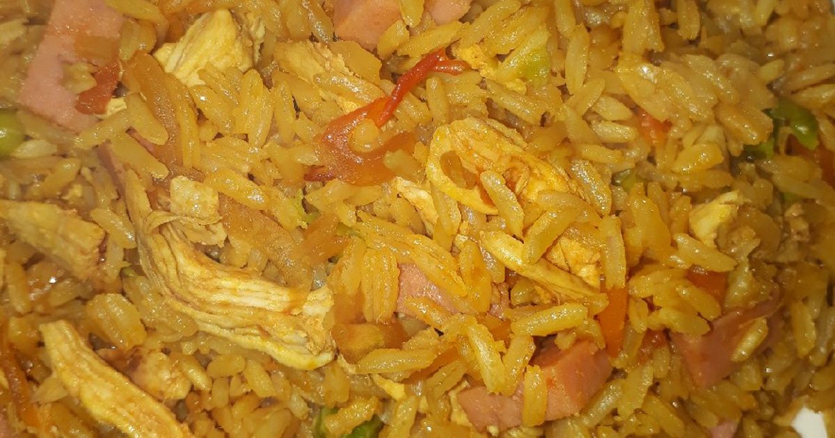 Arroz Colorado Con Pollo Y Mortadela Receta de Johana Loor Bermello ...