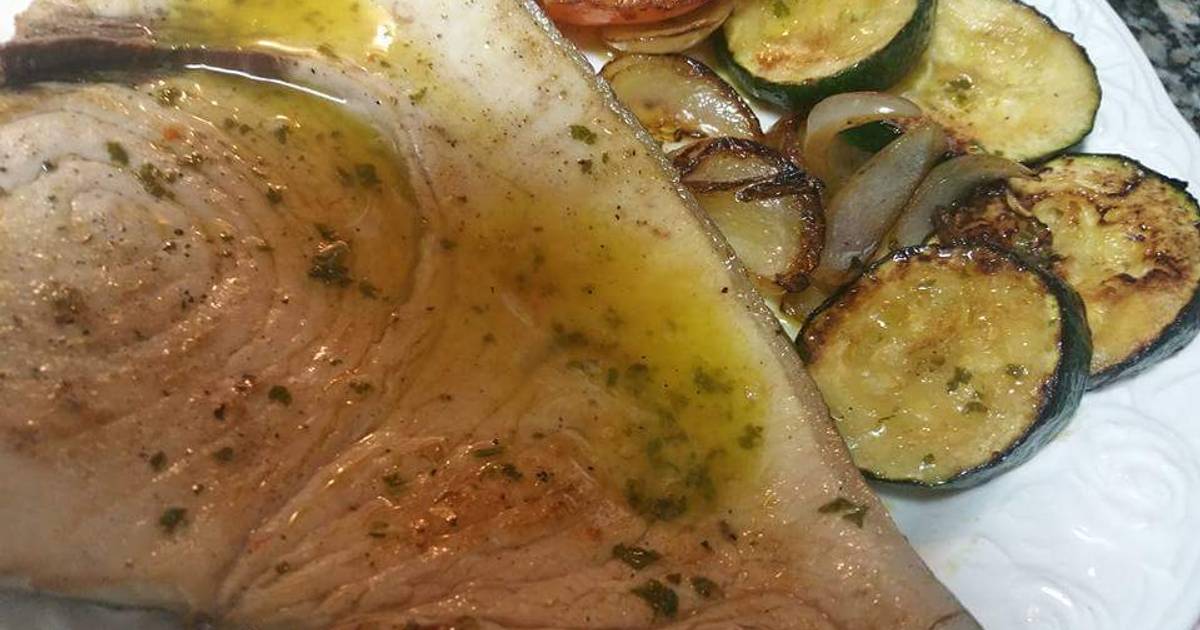 Pez espada con verduritas Receta de Janet de la Puente - Cookpad