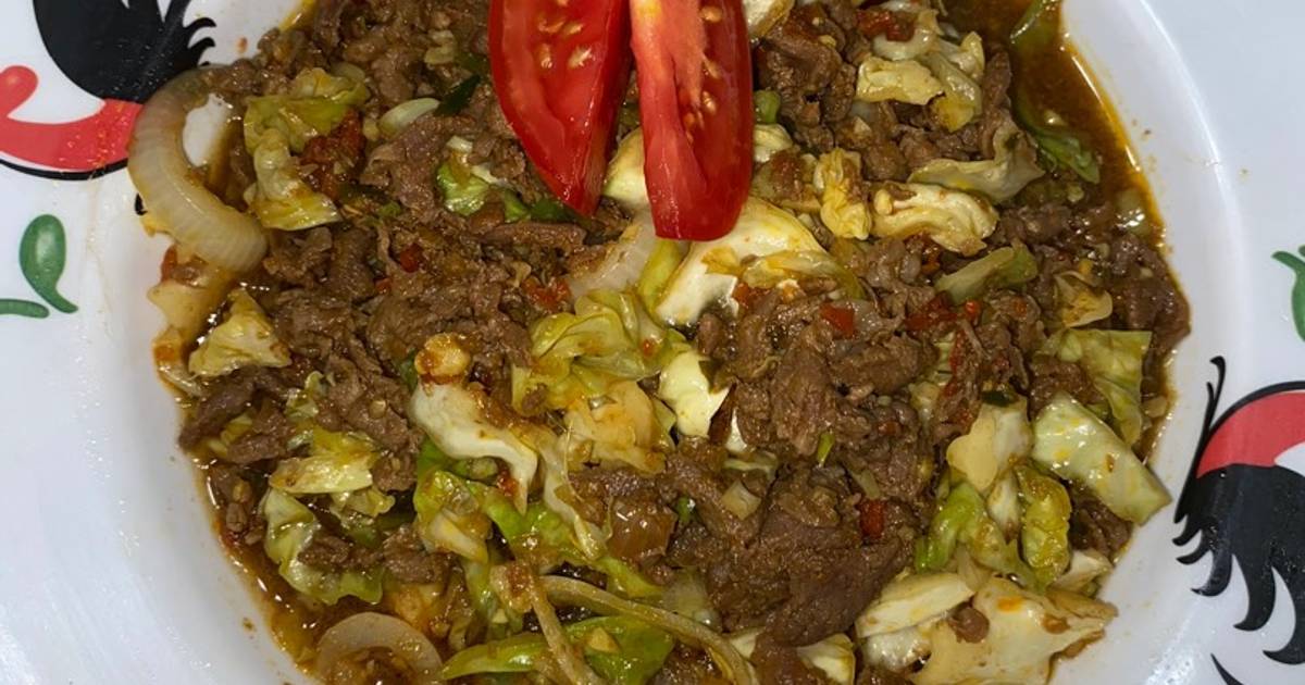 Resep Daging sapi dengan sayur kol oleh debi pratiwi - Cookpad