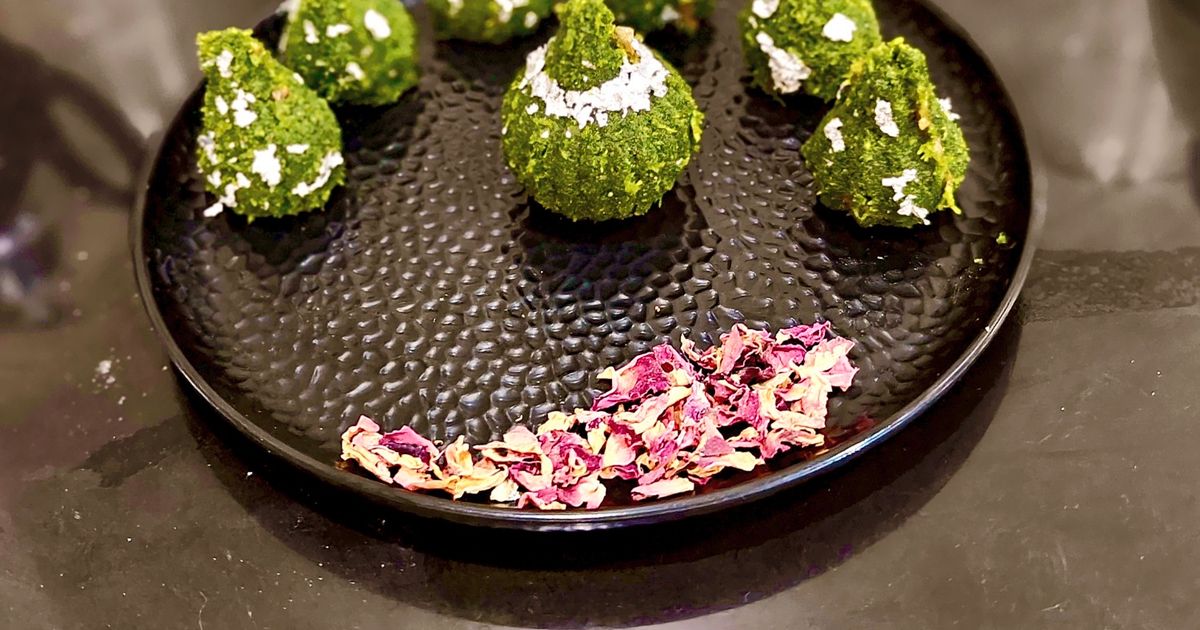 Paan Gulkand Modak Recipe by Juhi Prakash Sewani - Cookpad