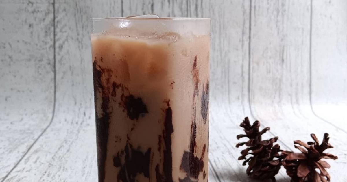 Resep Es mocachino creamy oleh Mama fathan - Cookpad