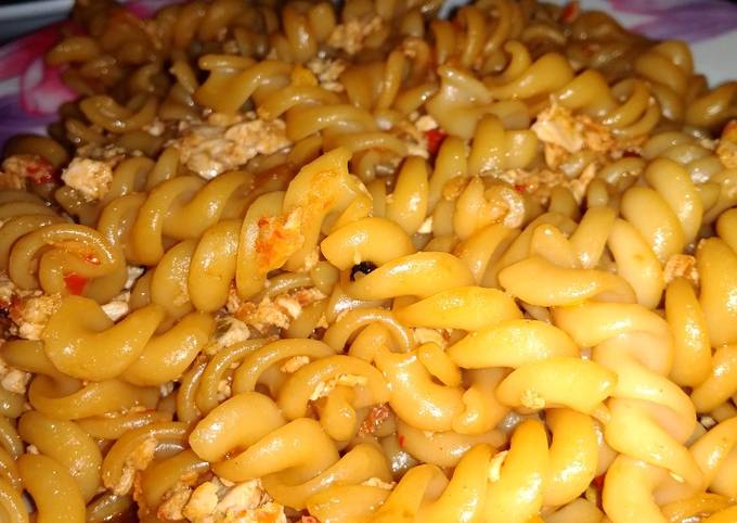 Resep Makaroni spiral lada hitam anak kos oleh Zahrotul Awaliyah - Cookpad