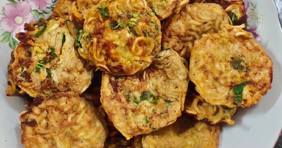 Resep 1. Martabak mie kare oleh Icka Priantina - Cookpad