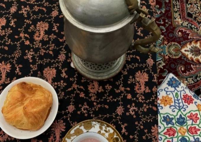 Kashmiri Pink Chai / nun chai Recipe by Mona Puri - Cookpad