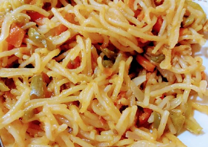 Quick & Easy Chow Mein Noodles Recipe Recipe by Sumreen Farooq - Cookpad