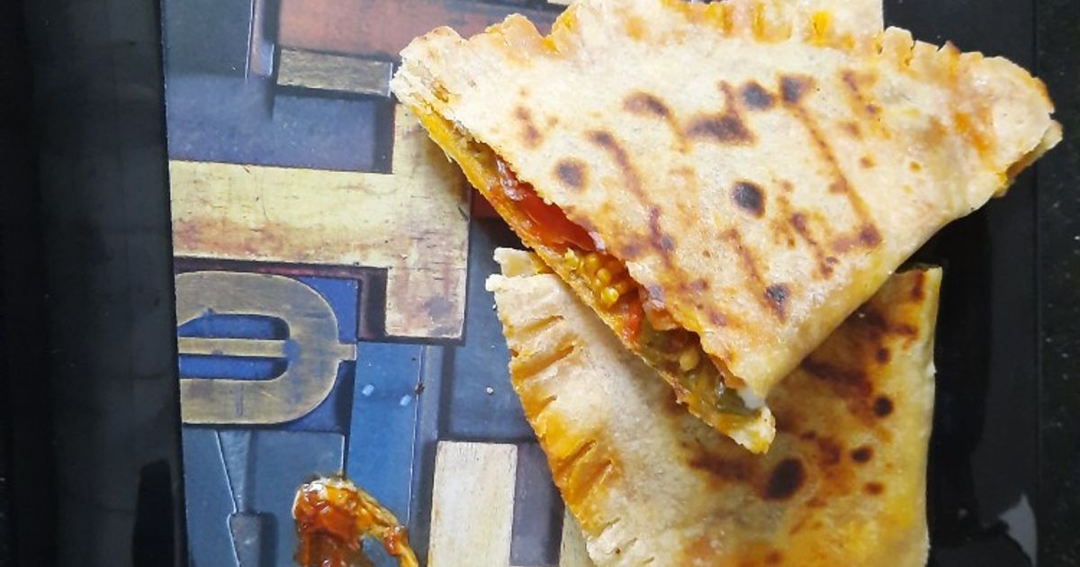 Fusion Chilli Wrap Recipe by Drpriyanka Gupta(veena's Kitchen) - Cookpad