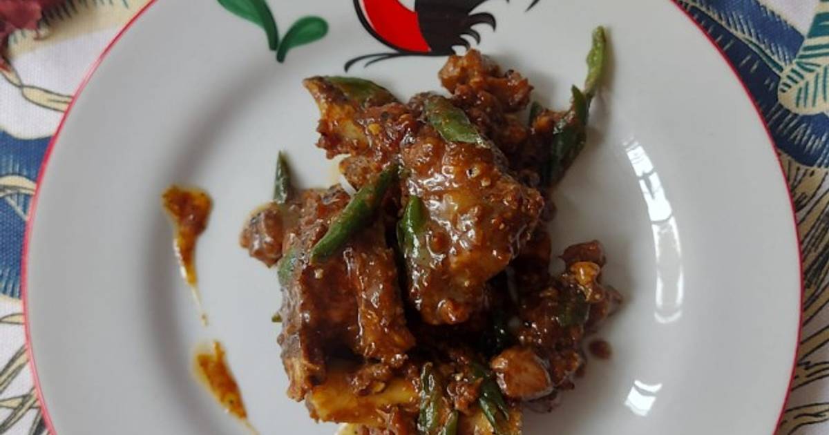 Resep 295. Iga Sapi Lada Hitam Cabe Ijo oleh Vifya_kitchen - Cookpad