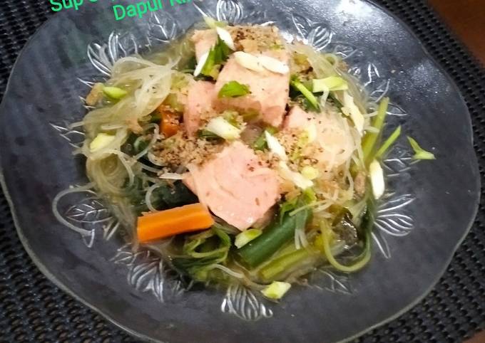 Resep Sup Sayuran Salmon oleh Erlina Carlos (Dapur Kiki) - Cookpad