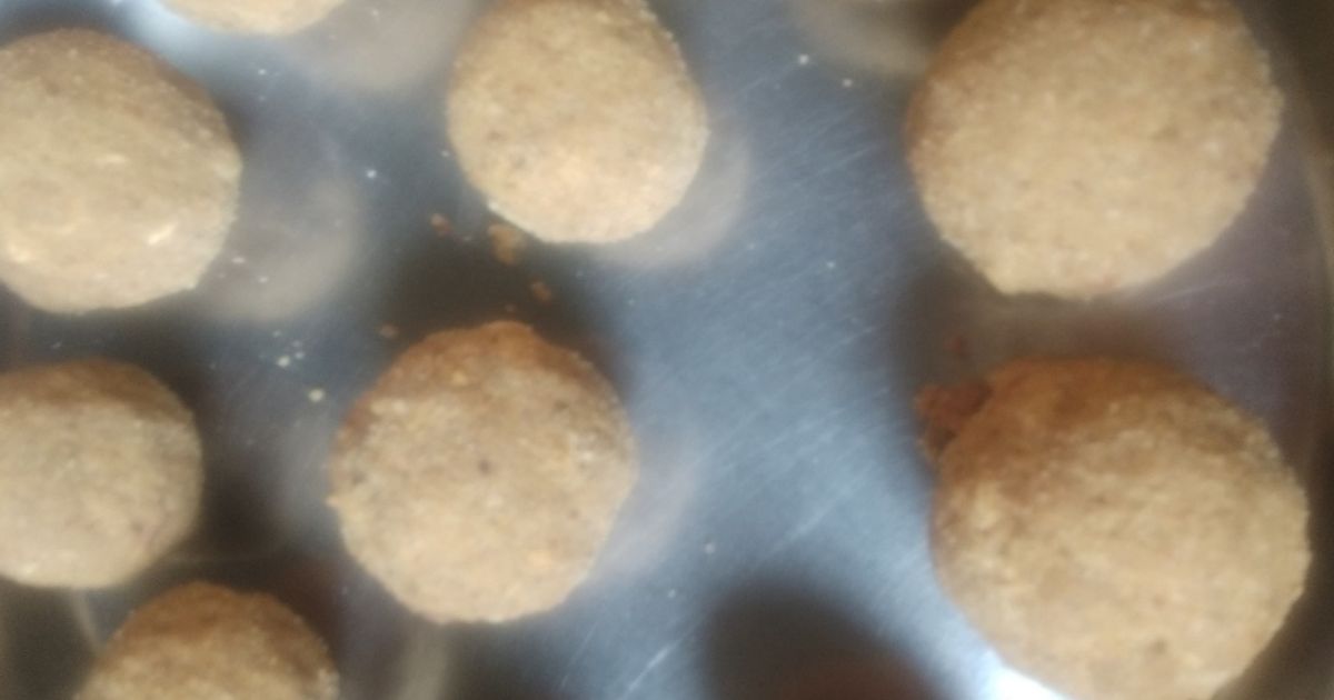 उडद दाल के लड्डू (Urad Dal Ke Laddu Recipe In Hindi) रेसिपी बनाने की ...