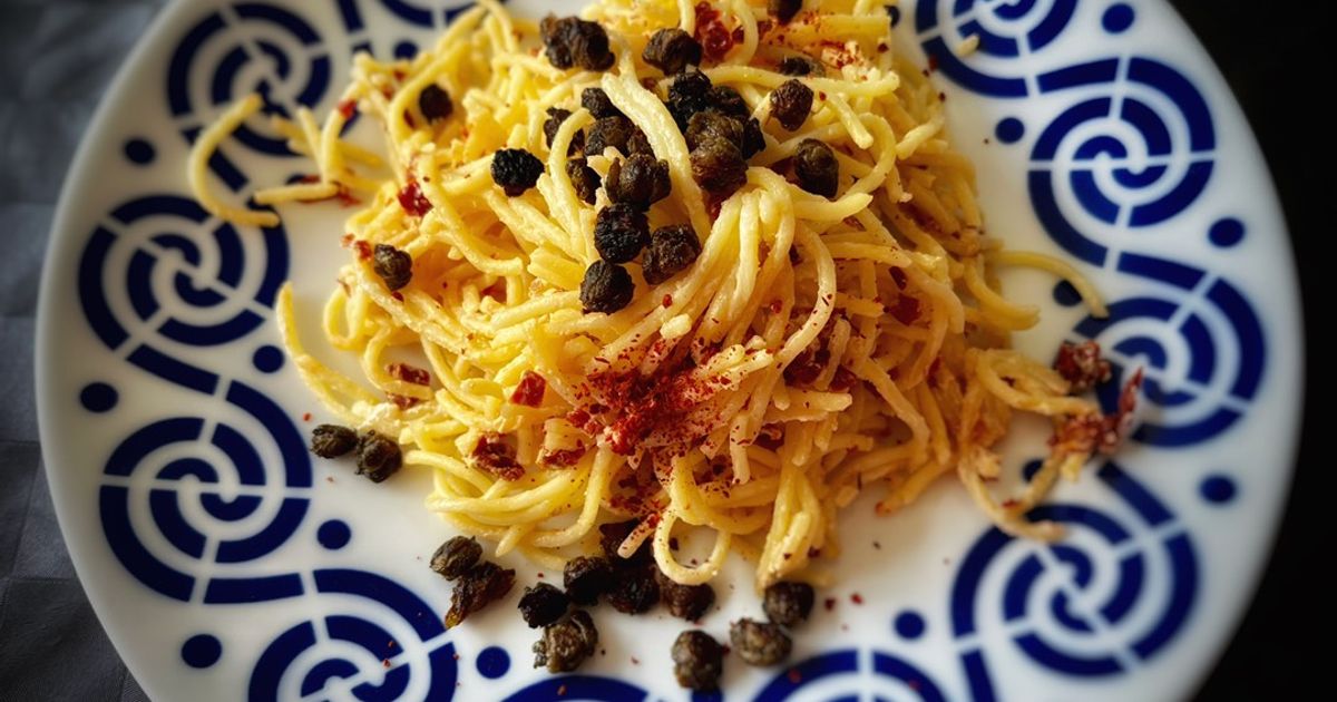 Spaghetti Picante Con Cremoso De Tomate Seco Y Alcaparras Crujientes ...