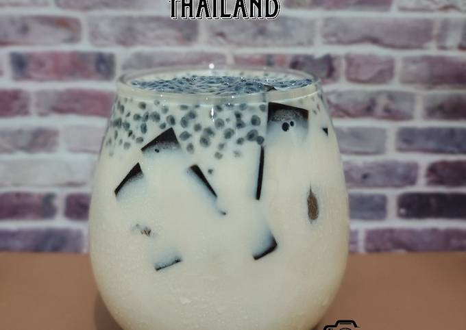 Resep Cha Bang Ang Thailand (Es Cincau Thailand) oleh April_Umi ...