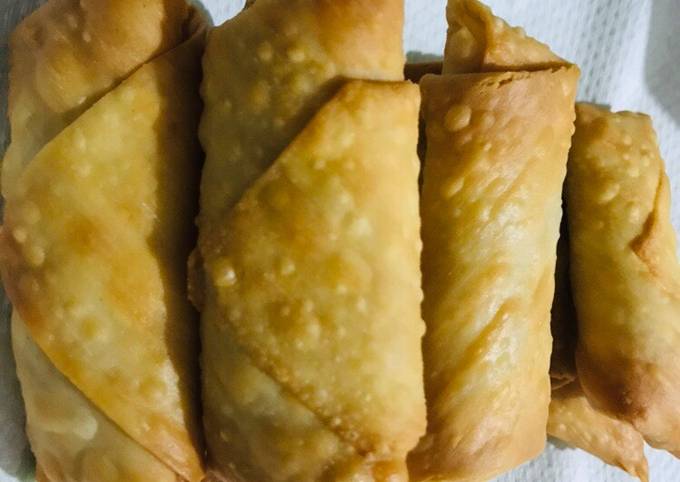 Resep Kulit pangsit isi indomie goreng oleh Lareen Algaydi - Cookpad