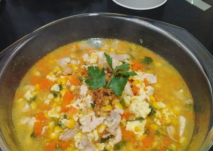 Resep Sup Ayam Jagung oleh Uchie - Cookpad