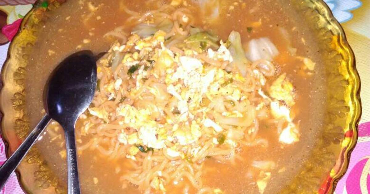 Resep Mie ala ala oleh mochamat sarofi - Cookpad