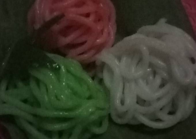 Resep Kue putu mayang oleh Wati Acajaya - Cookpad