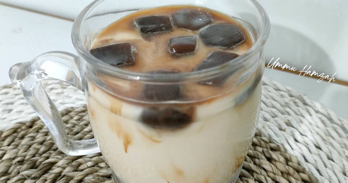 Resep Aisu Kohi; Es Kopi Khas Jepang oleh Ayu Umha - Cookpad