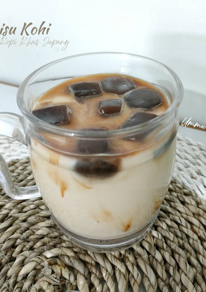 Resep Aisu Kohi; Es Kopi Khas Jepang oleh Ayu Umha - Cookpad