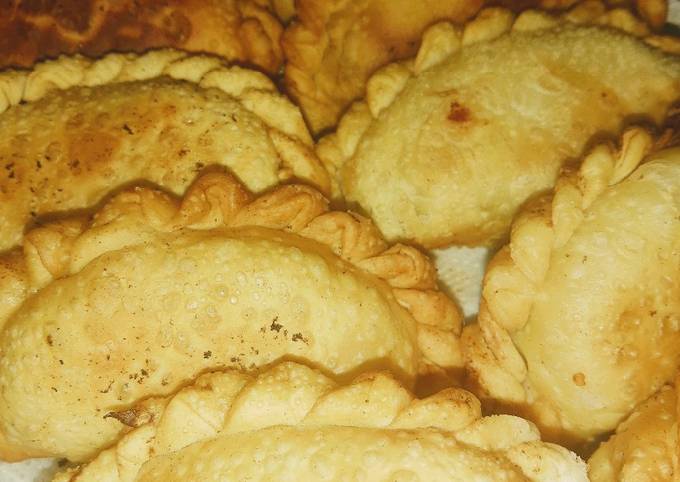 Empanadas De Pollo 🤩 Receta De Oriana Merlos Cookpad