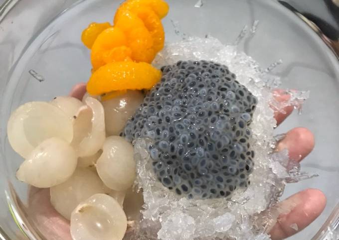 Resep Es longan oleh Restinauli Suyanto - Cookpad