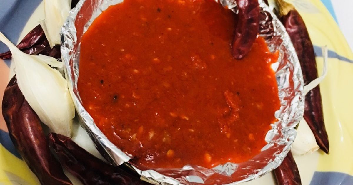 Red Chilli Garlic Chutney Recipe by Neha Nikul Raval - Cookpad