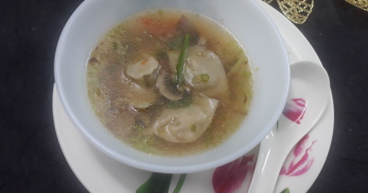 Veg Wonton Soup Recipe by Nazneen Alamgir - Cookpad
