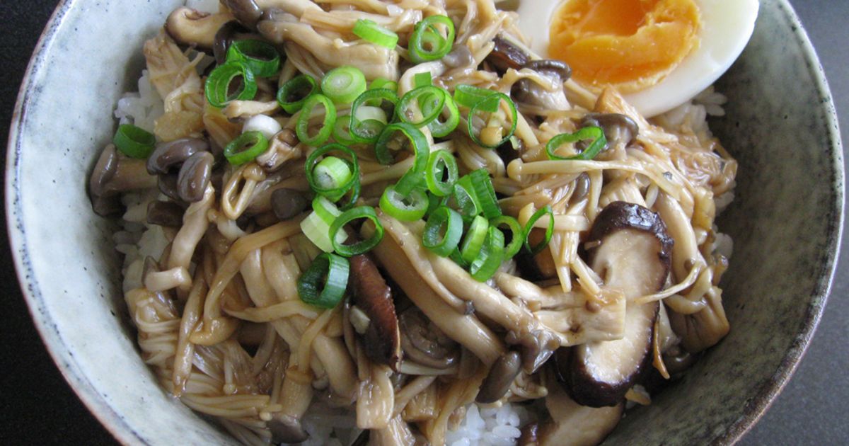 Asian Mushroom Rice Bowl Recipe by Hiroko Liston - Cookpad
