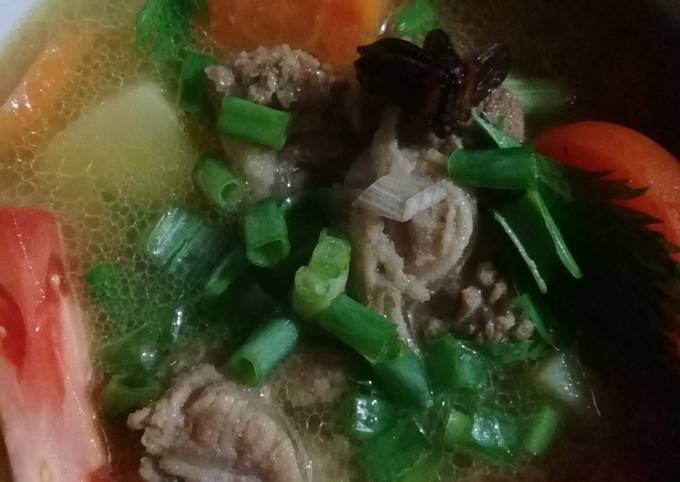 Resep Sop buntut sapi oleh riezki dwi ariyani - Cookpad