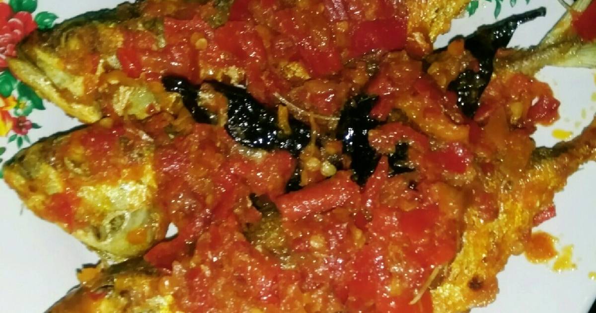 Resep Balado ikan kembung simple oleh Jingga_merah - Cookpad