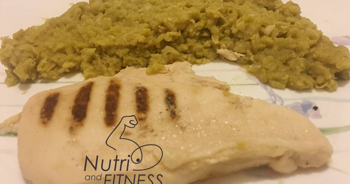 Pechuga de pollo con puré de arvejas fit Receta de Nutriandfitness- Cookpad
