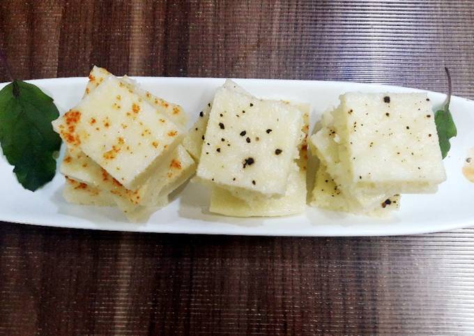 Gujarati idala / dhokla Recipe by Avani Desai - Cookpad
