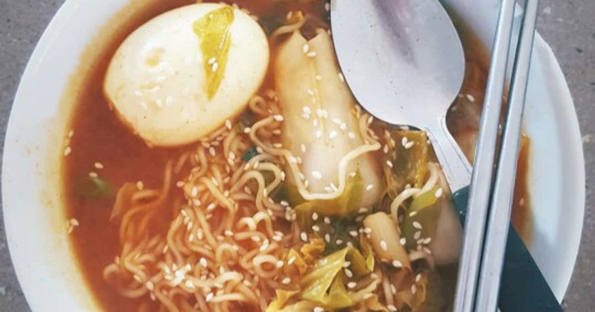 Resep Korean Ramyun / Ramen oleh Ghita Pramujie - Cookpad