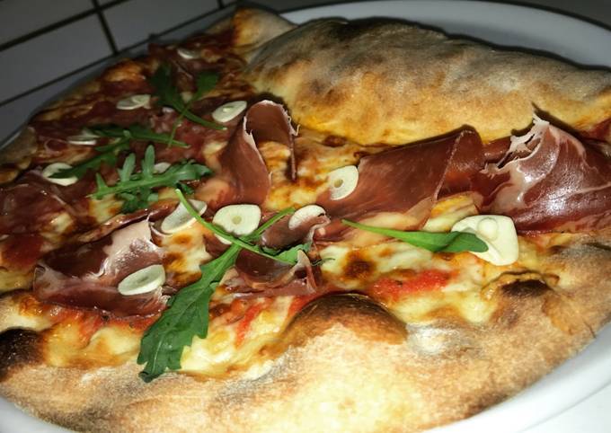 Serrano pizza | Ramona Bognár receptje - Cookpad receptek