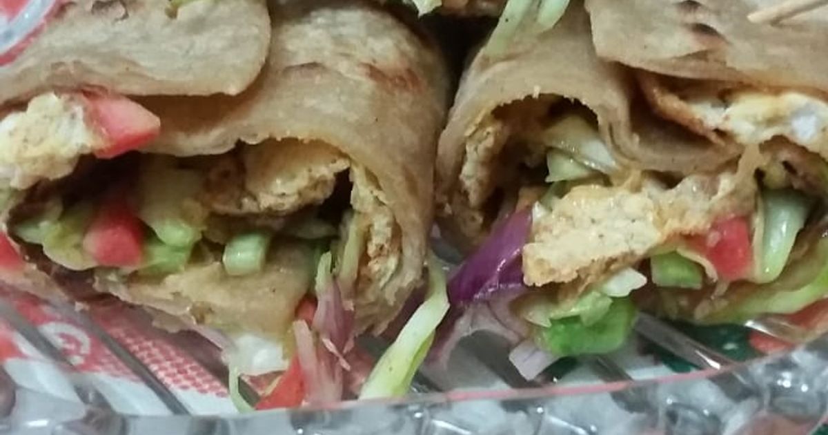 Egg Paratha Roll Recipe by Hina Gul