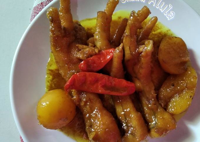Resep Semur Ceker Ayam simple dan enak oleh Ummu Alula - Cookpad
