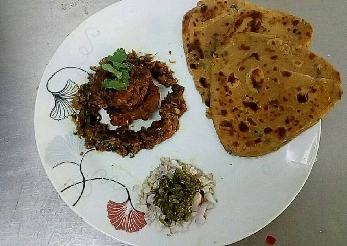 Missi roti Recipe by Gurveen kaur - Cookpad