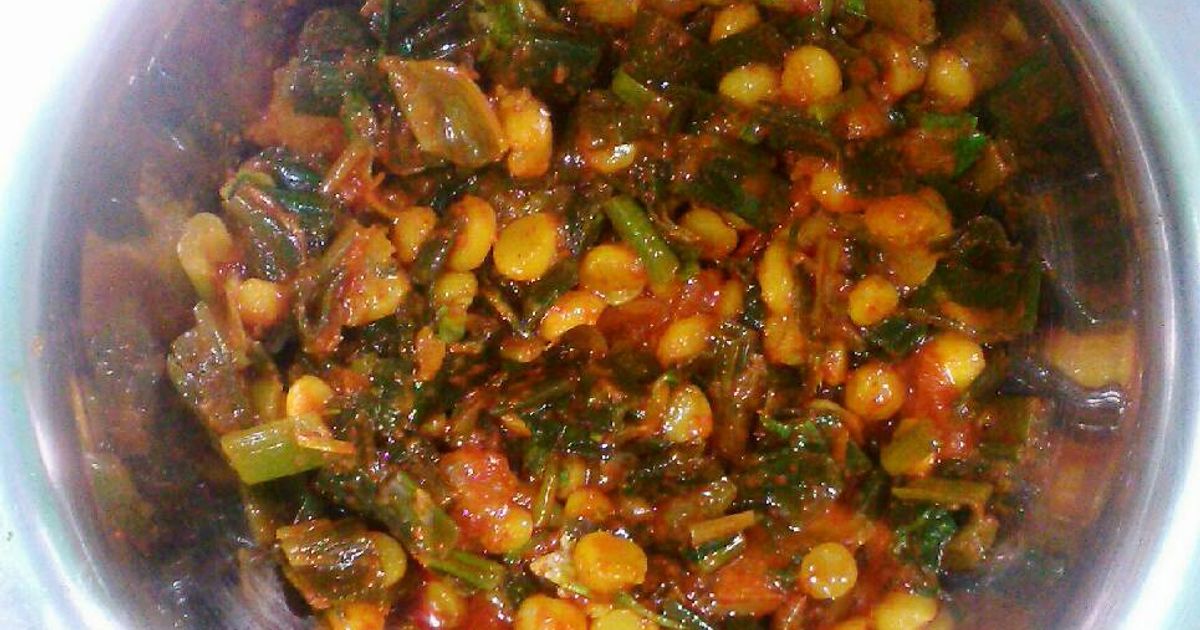 Pyaz Ki Patti Aur Chana Dal Sabzi (Bengal Gram And Spring Onions Dish ...
