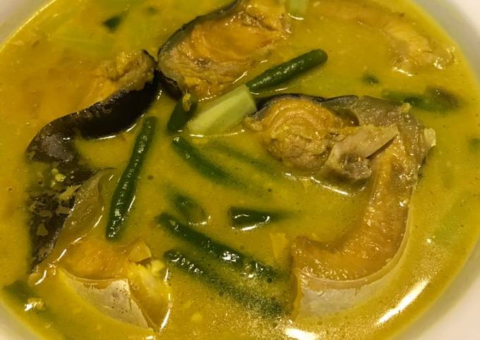 Resep Sop Ikan Patin Kuah Kuning oleh Valentina Wongitem - Cookpad