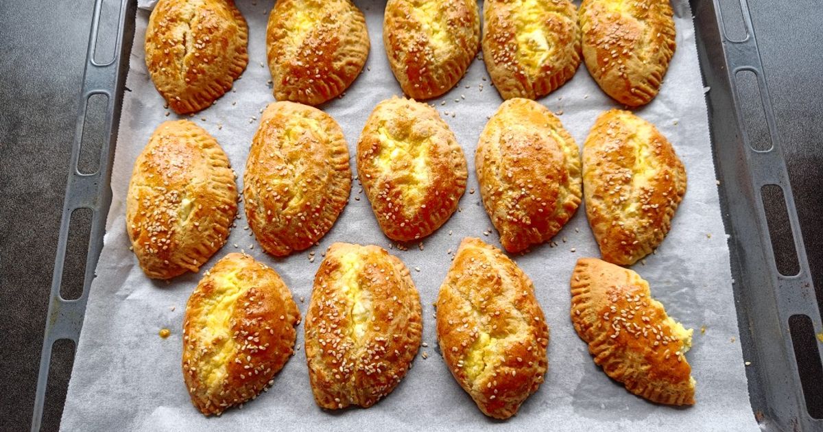 λουκανικοπιτα κουρου Σπιτικές συνταγές - Cookpad