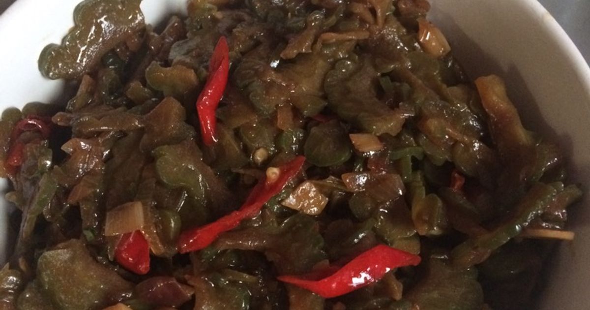 Resep Tumis Pare Kecap Manis Pedas oleh Wiwik Arlinawati - Cookpad