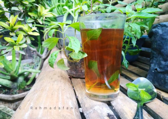 Resep Teh Daun Mint oleh Chika Rahmadafani - Cookpad