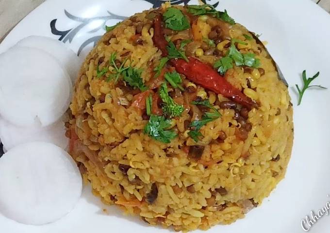 Healthy & Tasty Moong Sprouts Pulao/ Rich Protein Sprouts Pulao Recipe ...