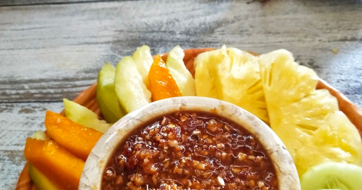Resep Sambal Rujak Manis oleh Shanty Yuniar - Cookpad