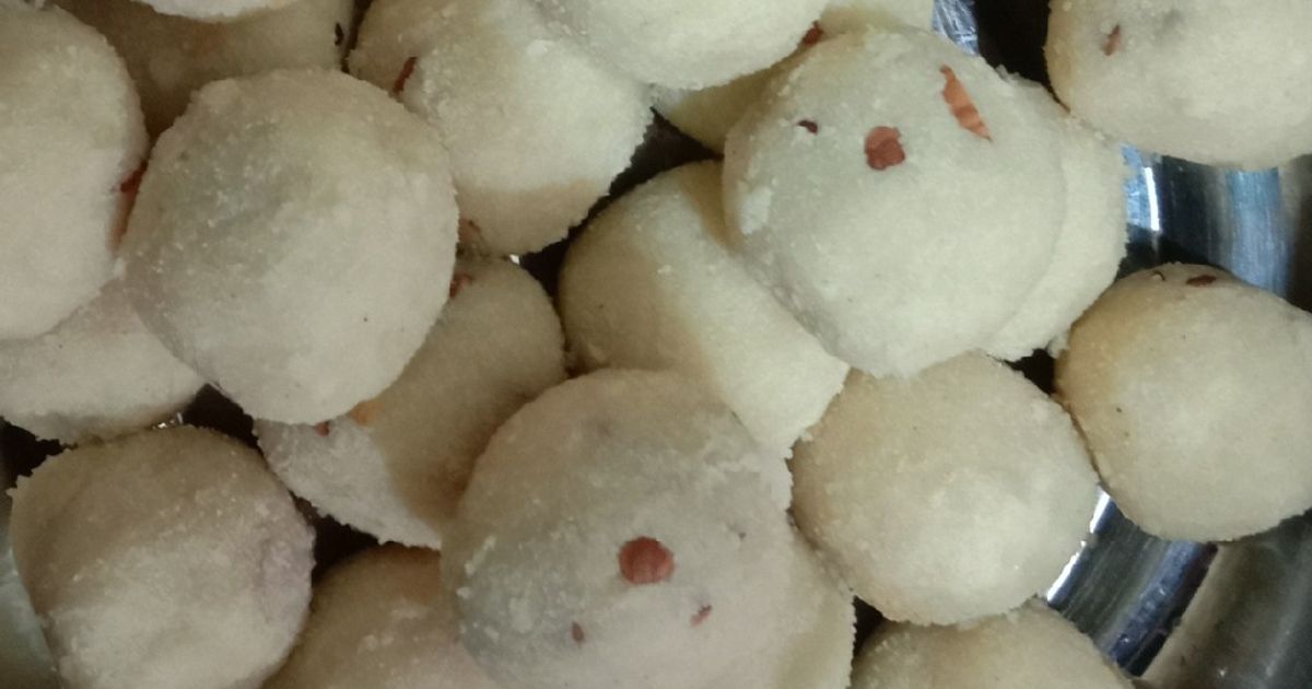 Suji Ladoo Recipe by Pinky VinOd Ramnani - Cookpad