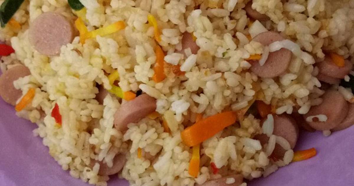 Resep Nasi goreng sosis wortel oleh Winda Yulia - Cookpad